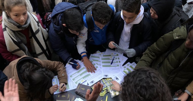 Le Collège Saint-Pierre et l'Athénée Adolphe Max se mobilisent pour les ...